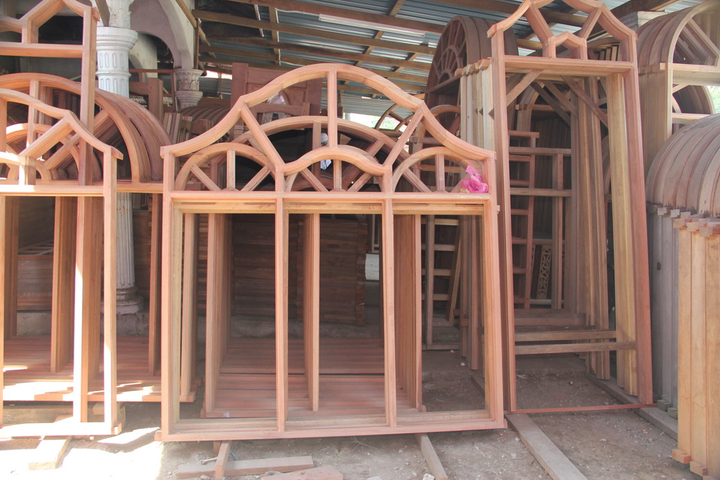 SEPUTIH KAPAS: PEMBEKAL, PEMBUAT 'FRAME' PINTU DAN TINGKAP BERKUALITI ...