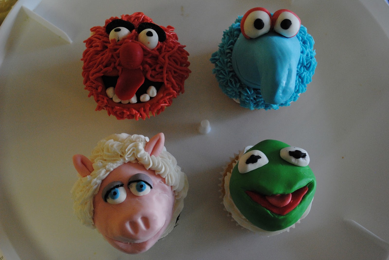 The White Girl Bakery: The Great Muppet Cupcakes