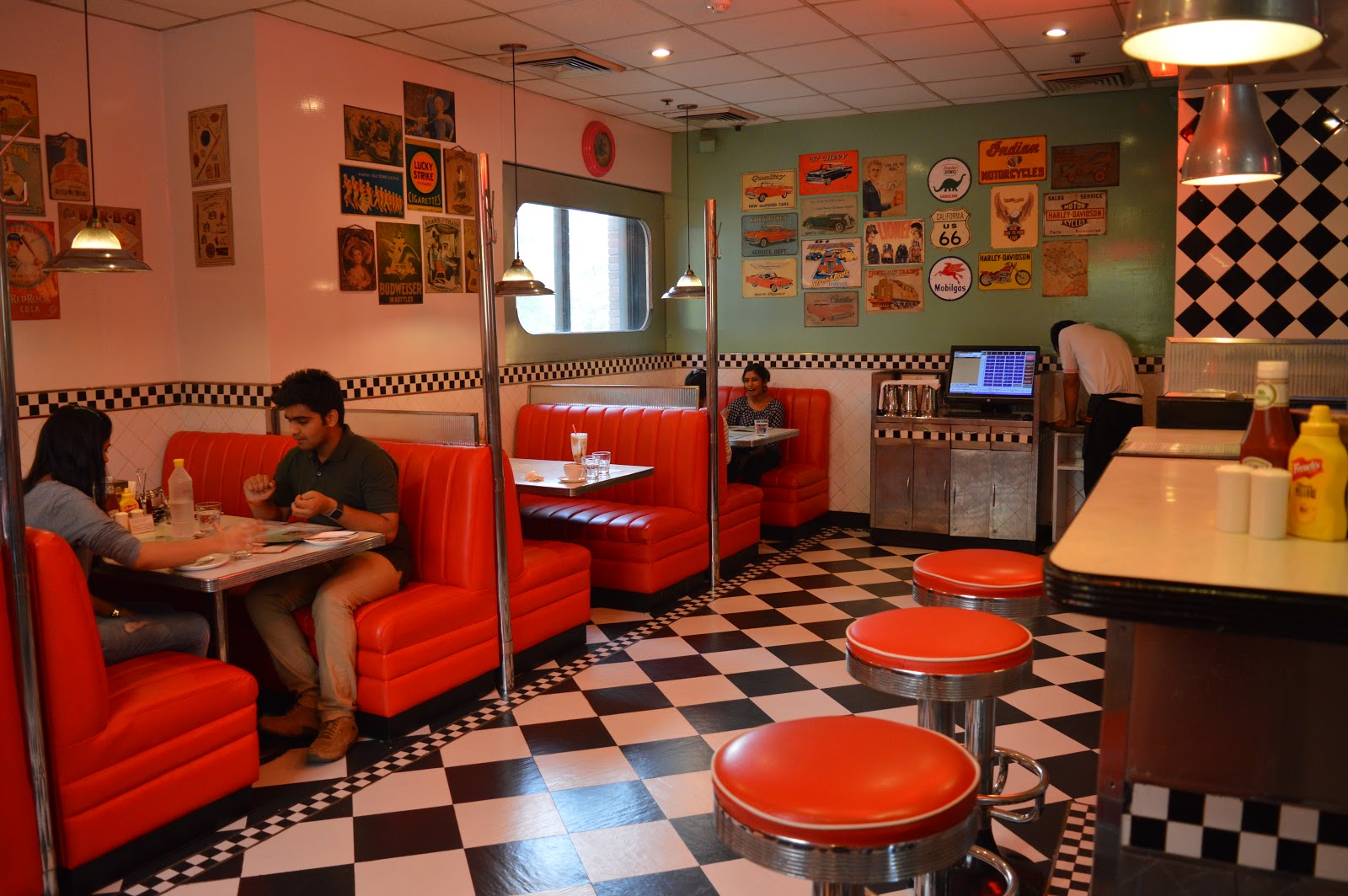 My Plate Review: An American Breakfast in New Delhi! The All American ...