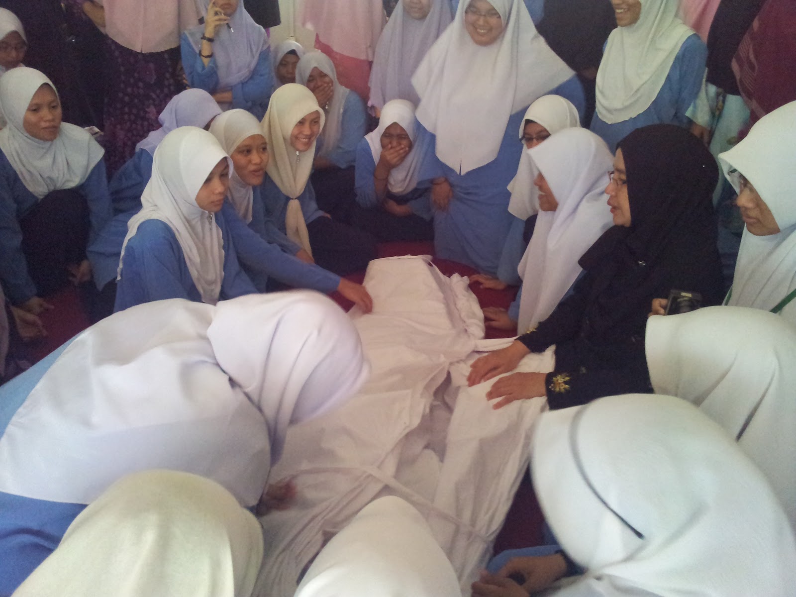 QINDERELLA: kursus pengurusan jenazah