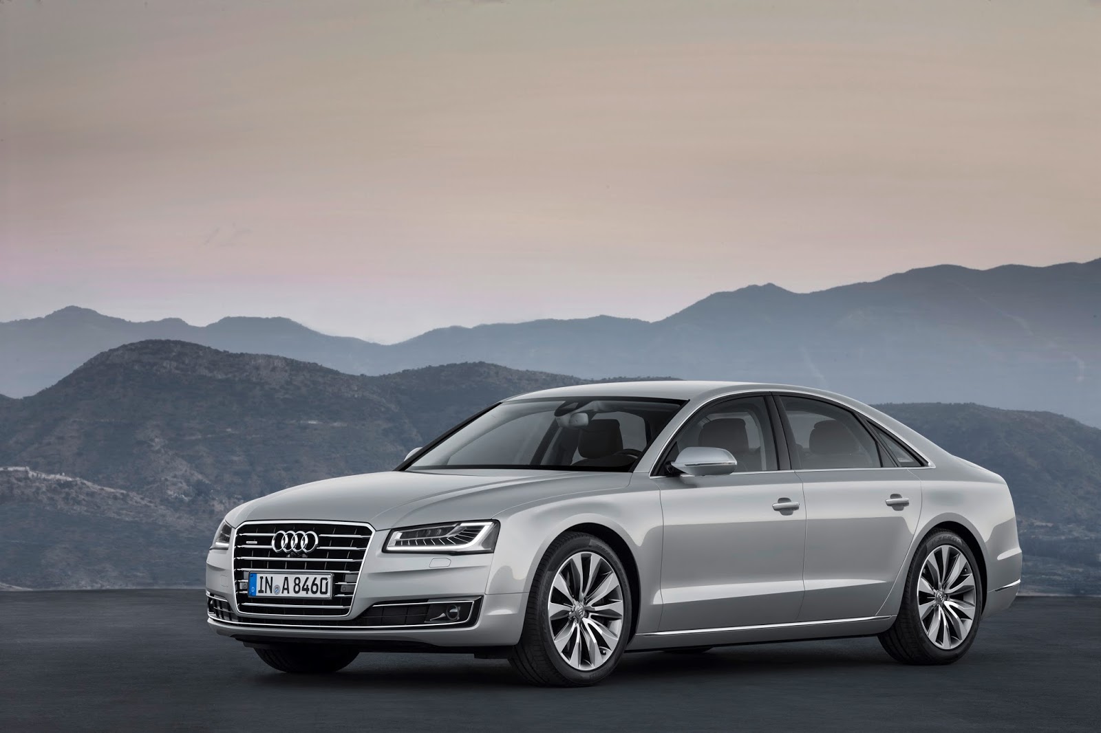 Voiture communicante: Nouvelle Audi A8 : un système multimédia à la pointe