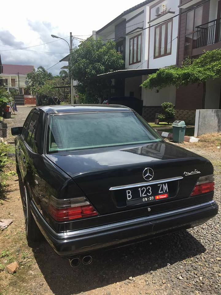 LAPAK MERCY BEKAS : Dijual MErcy Boxer 300E Tahun 90 - BEKASI - LAPAK ...