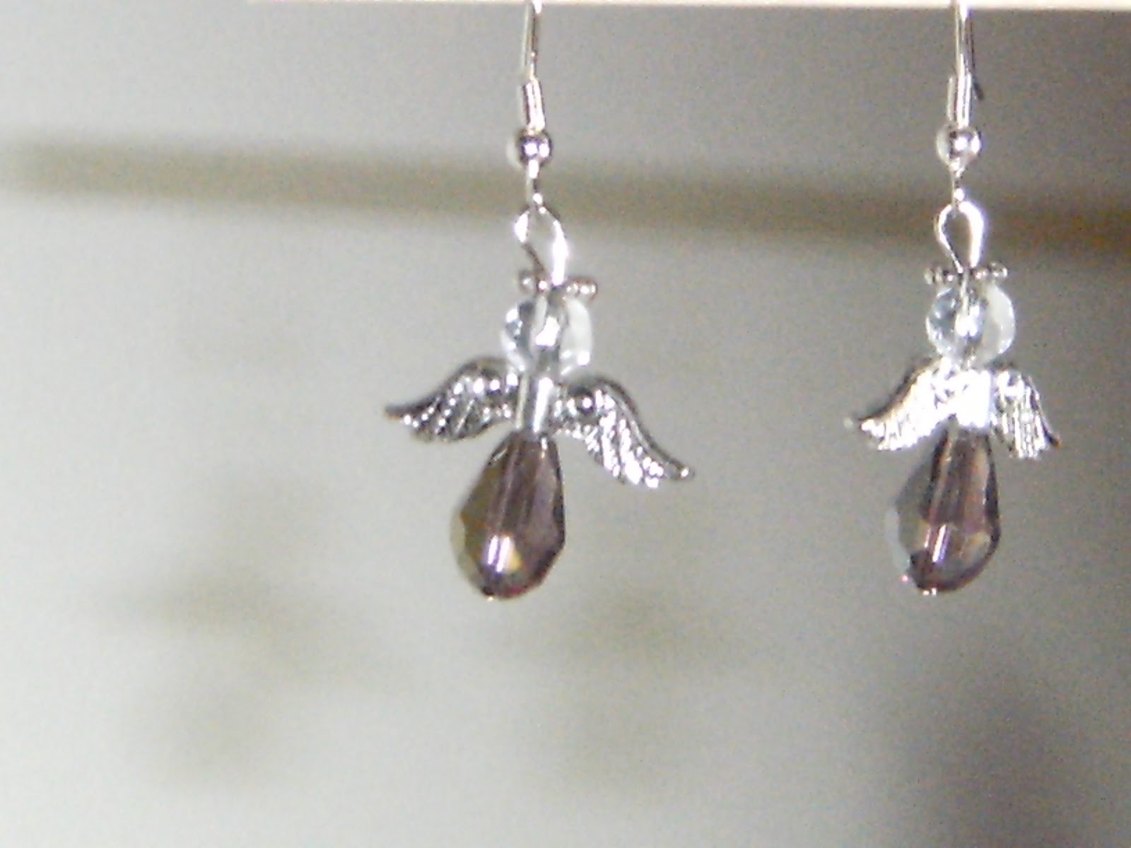 Crafty One: Easy Angel Earrings