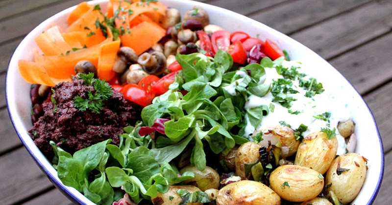 Middagsform med bakte småpoteter, sopp og bønner | Veganmisjonen