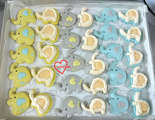 Loving Creations for You: Elephant Macarons with Salted Egg Custard and ...