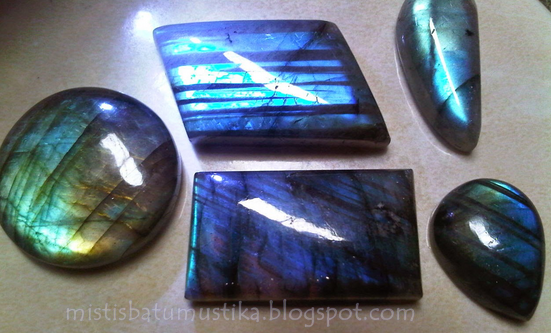 Khasiat Batu Labrador Sebagai Media Sakral Penyembuhan | Mistis Batu ...