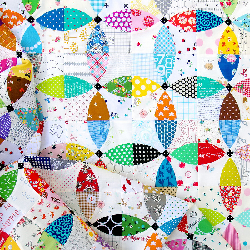 Red Pepper Quilts: Flowering Snowball Quilt 2