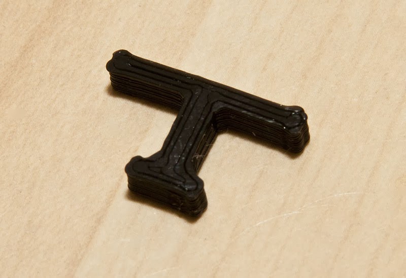 Frame clip and locking pin for Velleman K8200 3D printer