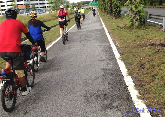 AhPek Biker - Old Dog Rides Again: Safety Considerations #2 - Riding Safely