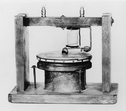 Uma breve história de quase tudo...: TELEFONE (1876)