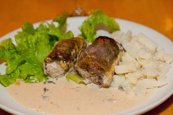 Erikas LCHF till vardag och fest: Svampfyllda rullader i gräddsås