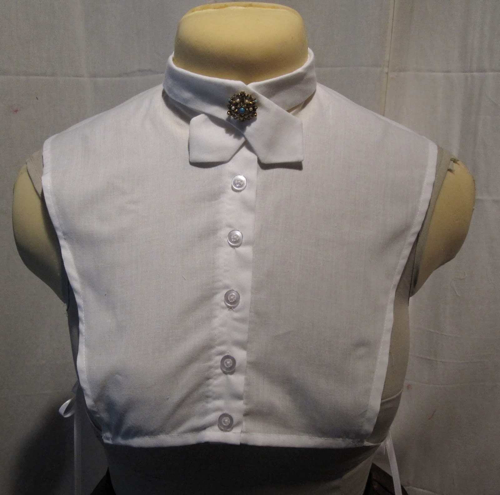 Retro Sewing Romance Writer: Simplicity 1818--Done!