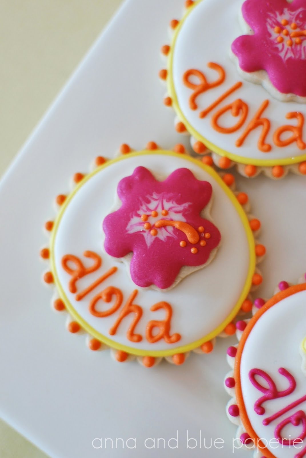 anna and blue paperie: Aloha Summer Birthday - Dessert Table Details