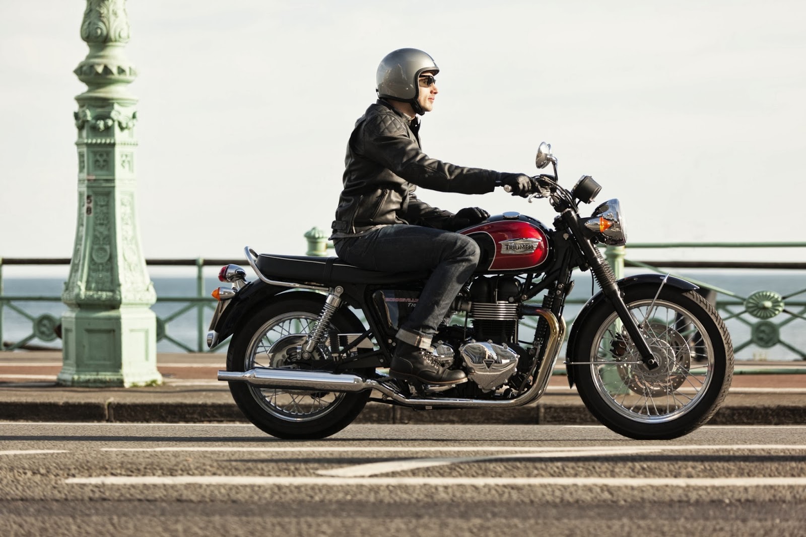 Booking starts for Triumph Motorcycles in India, Prices revealed ...
