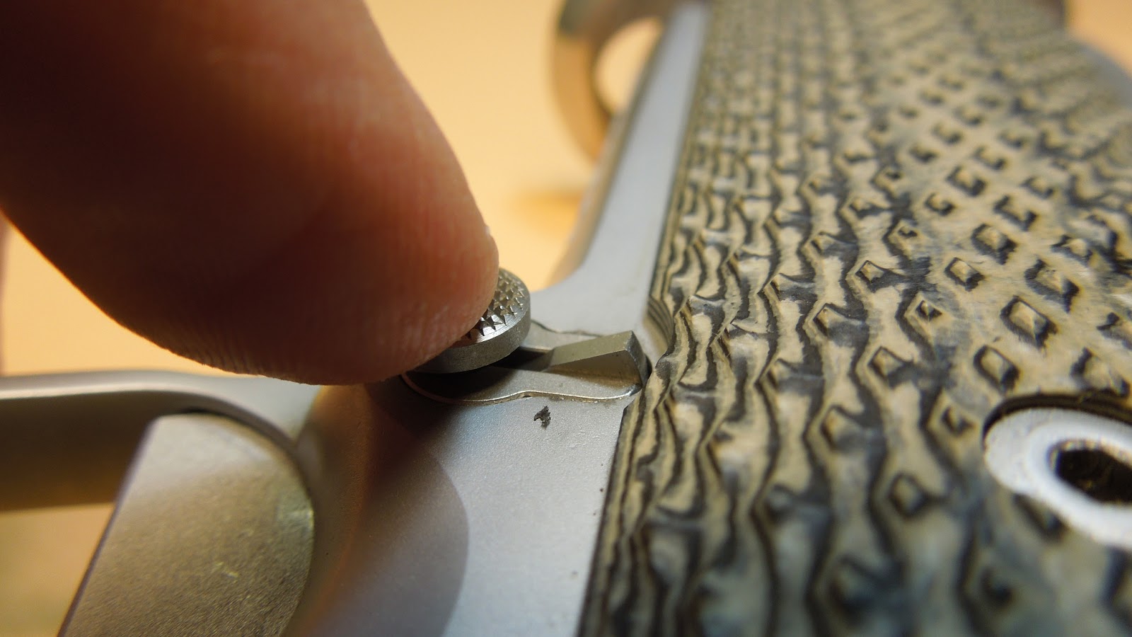 NicTaylor's R&R (Review & Recommendations): 1911 Ambidextrous Magazine ...