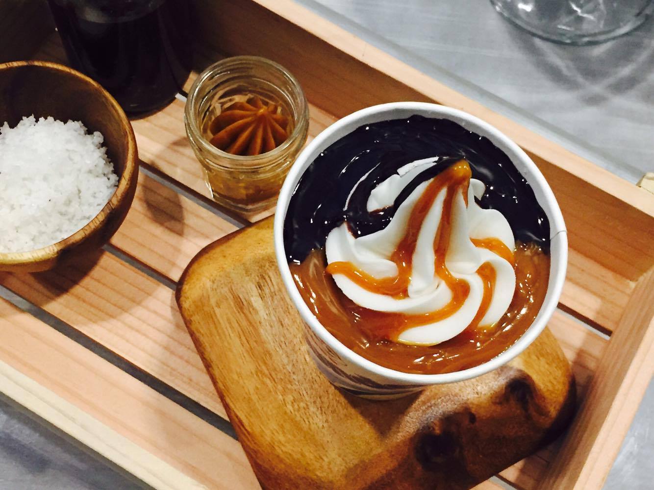 Jollibee Introduces Salted Caramel Choco Sundae