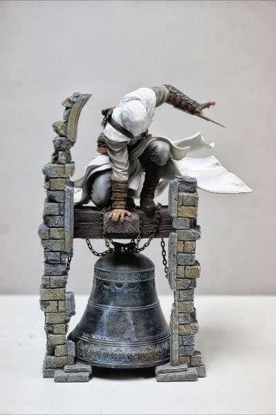 Gamers n' Collectors: Assassin's Creed UbiCollectibles Altair Statue