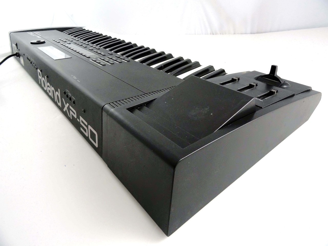 MATRIXSYNTH-B: Roland XP-50 Music Workstation