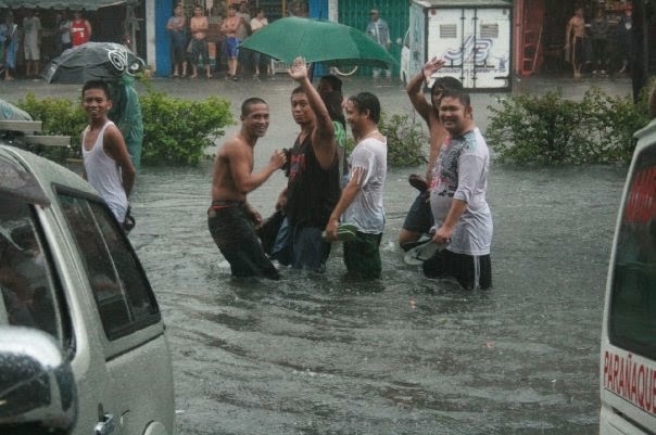 PHILIPPINE NATIONAL SECURITY & OTHER ISSUES: Ondoy flooding in ...