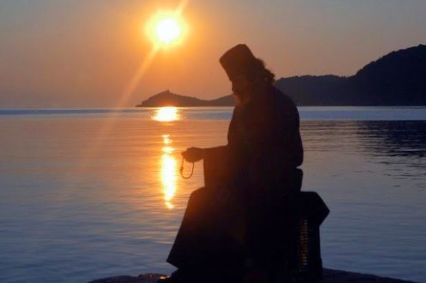 ΝΑ ΕΙΣΤΕ ΕΤΟΙΜΟΙ ΓΙΑΤΙ ΤΑ ΚΑΝΤΗΛΙΑ ΚΙΝΟΥΝΤΑΙ ΣΥΝΕΧΕΙΑ ΣΤΙΣ ΜΟΝΕΣ…!!!!!!