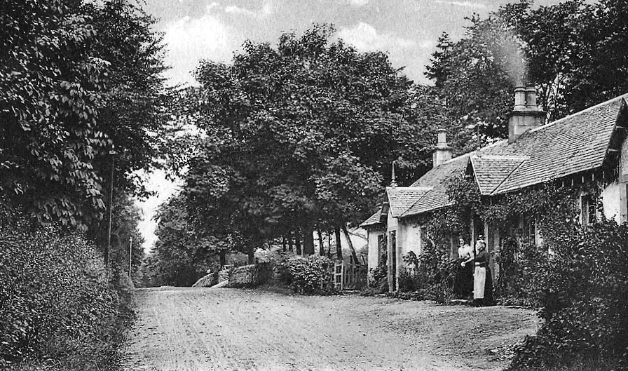 Tour Scotland: Old Photographs Broughton Scotland