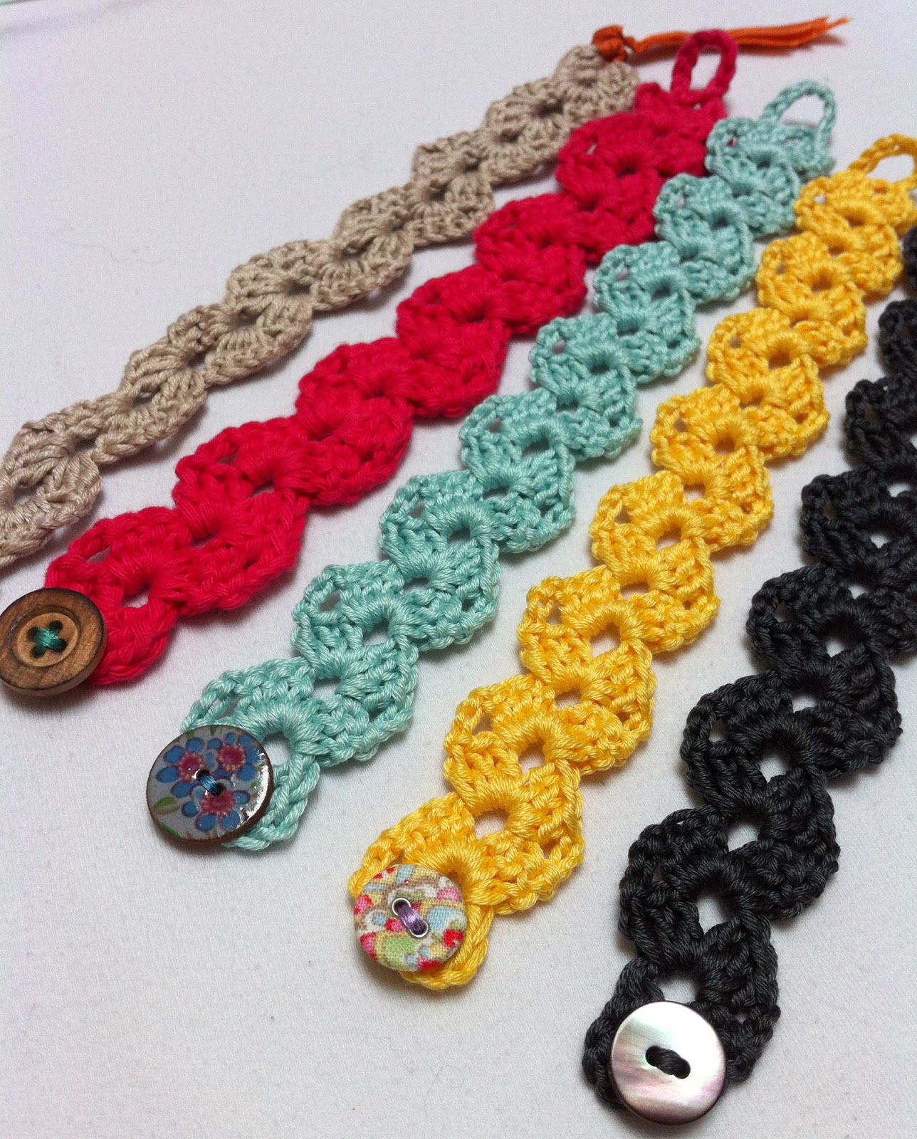 Crochet bracelet pattern, Crochet jewelry, Crochet bracelet