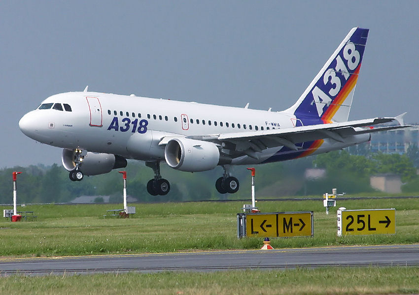planepictures: Airbus A318
