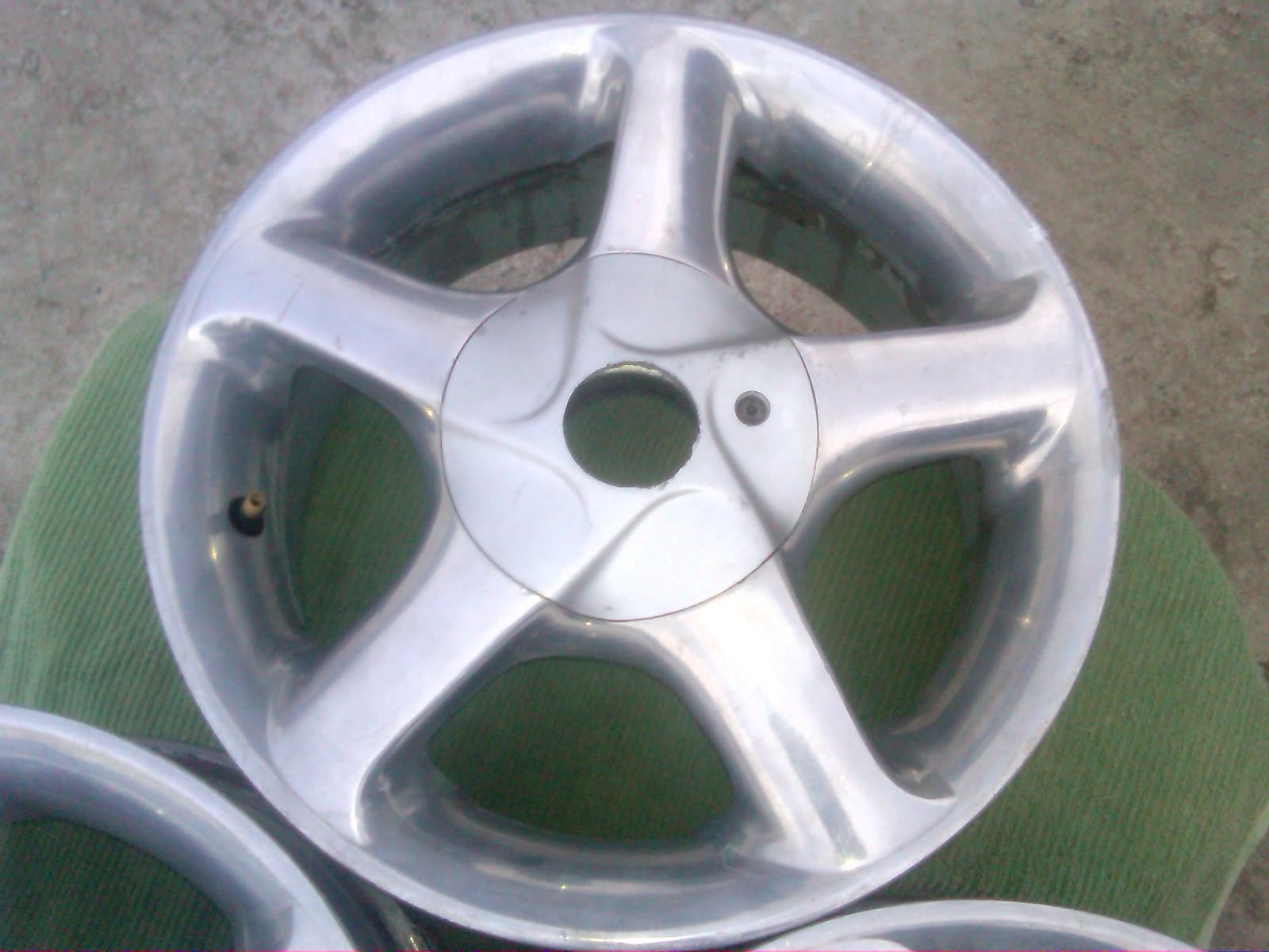 Michael Steelheart: rines 14 de aluminio