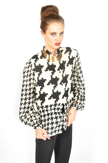 Wardrobot™: 1960's Houndstooth Blouse