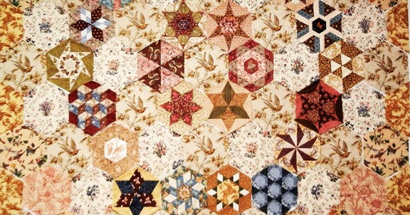Barbara Brackman's MATERIAL CULTURE: Morris Hexagon: Rings of Hexies