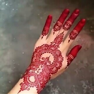24+ Terbaru Gambar Henna Tangan Warna Merah