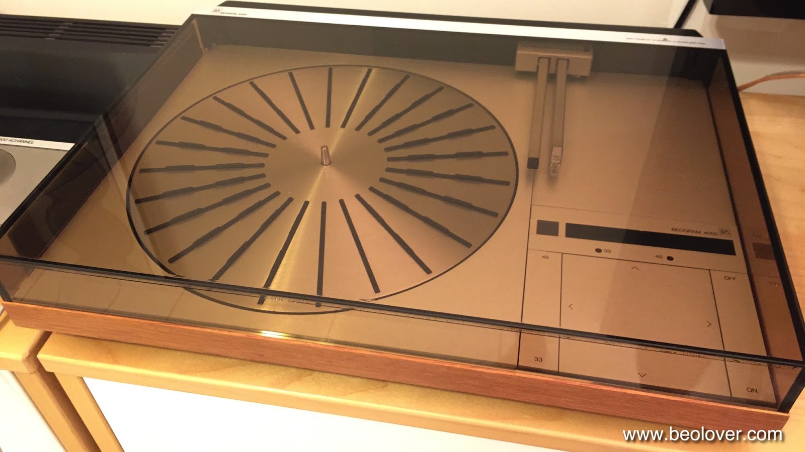 beolover: Beogram 4000: Installation of a New Plexiglass Hood and Aluminum Trim