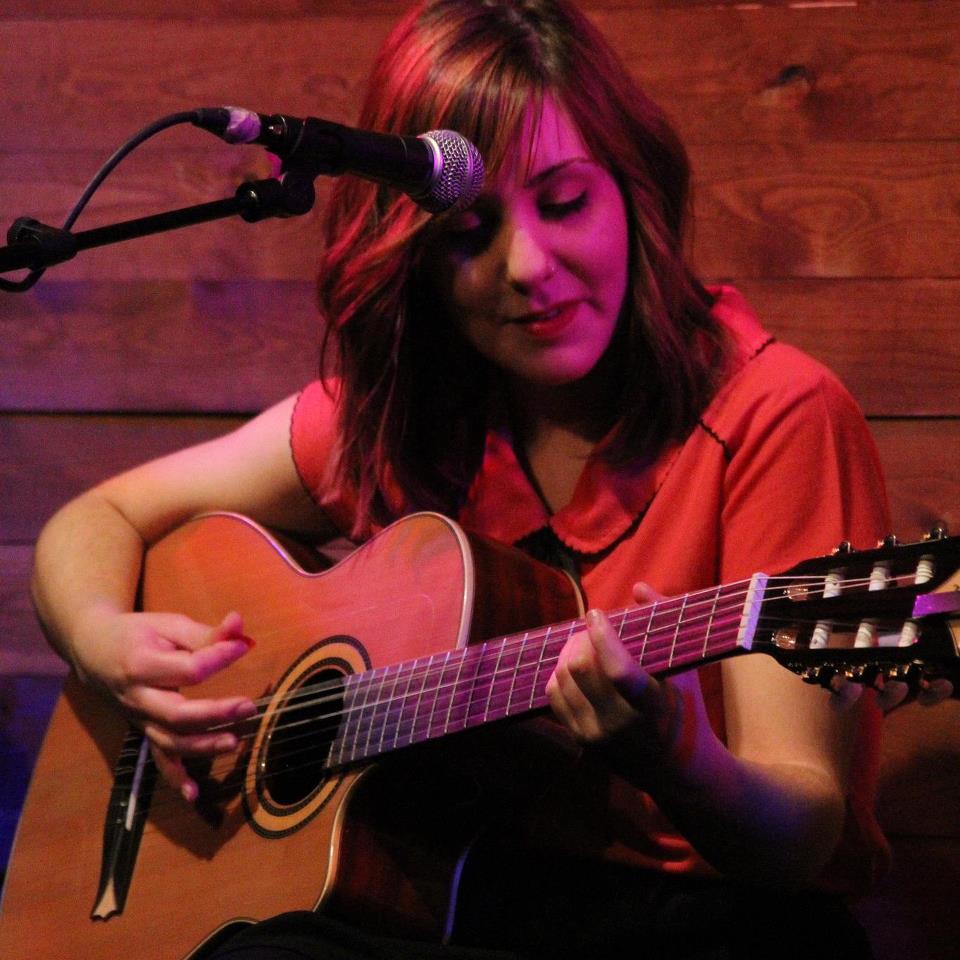 HiSTéRiCaS GrabacioneS: Nadia - Nadia (2012). Entrevista a Nadia