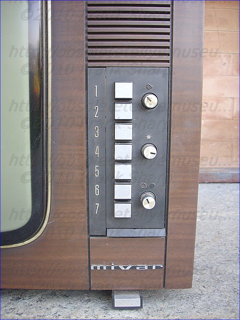 Obsolete Technology Tellye !: MIVAR TELEVISORE 24" T45 YEAR 1972.