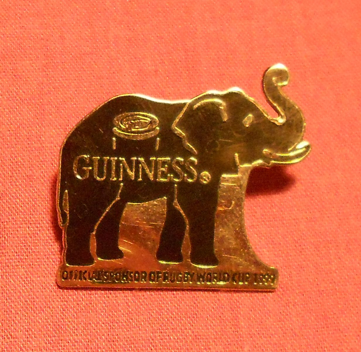 Guinness Collection: Labels, Carlton Ware, Wade, Gilroy, Doctors Books ...