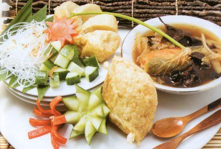 INDONESIAN FOOD: MODEL TAHU