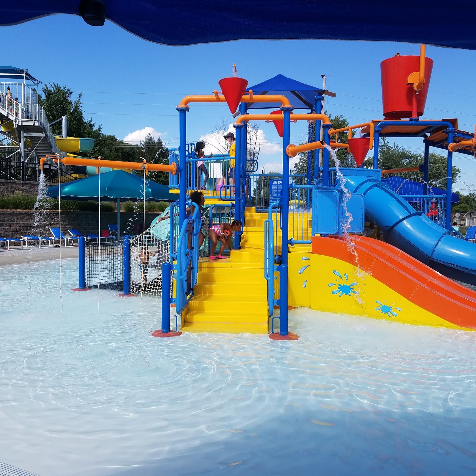 Play St. Louis: Wapelhorst Aquatic Facility, St. Charles