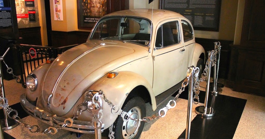 5 Infamous Killers’ Artifacts on Display at Alcatraz East Crime Museum ...