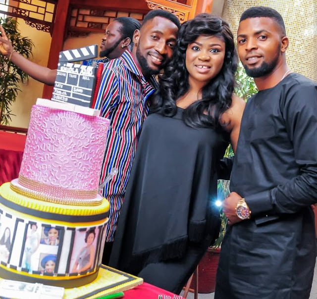 How Odunlade Adekola Spent Lavishly For Eniola Ajao Surprise 30th ...