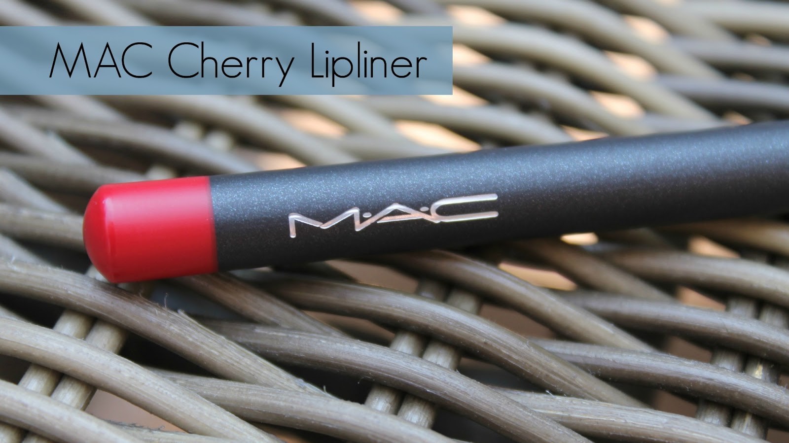 Make Up | Mac Cherry Lipliner | TOPAZ&MAY