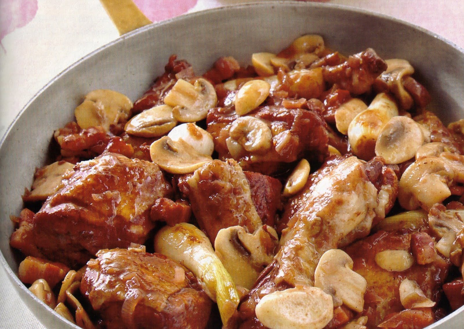 Pollo al vino, un classico della cucina d'Oltralpe. | La cucina di Susana