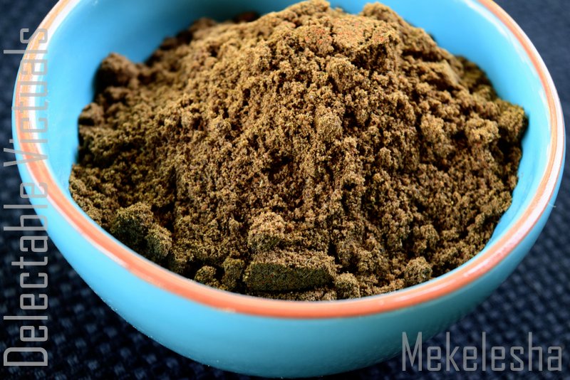 Delectable Victuals: Ethiopian Spiced Stews with Injera