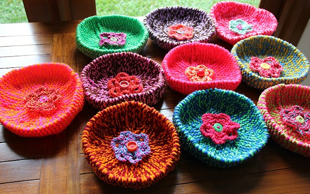 My first try : knitted bowl tutorial!!!