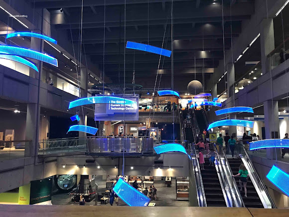 Hawaii Mom Blog: Visit Boston: Museum of Science