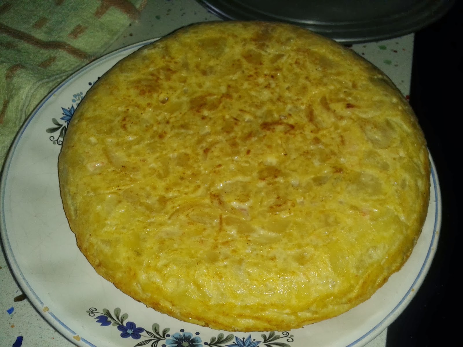 Mi lugar de encuentro y participación: TORTILLA RELLENA DE TXAKA