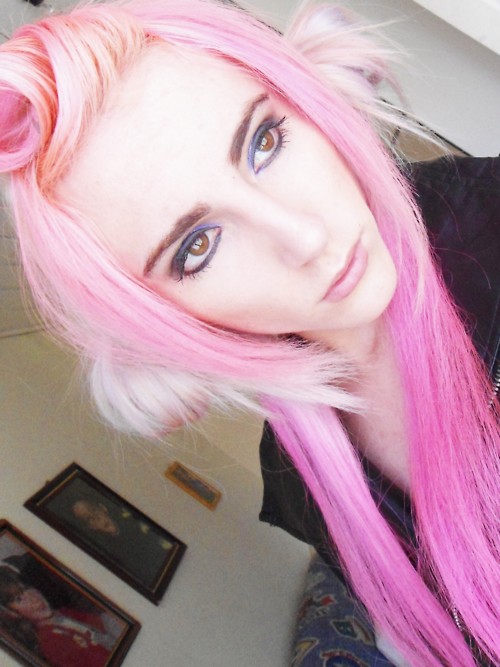 Androgynous Model From Brazil - Today's Androgynous Guy