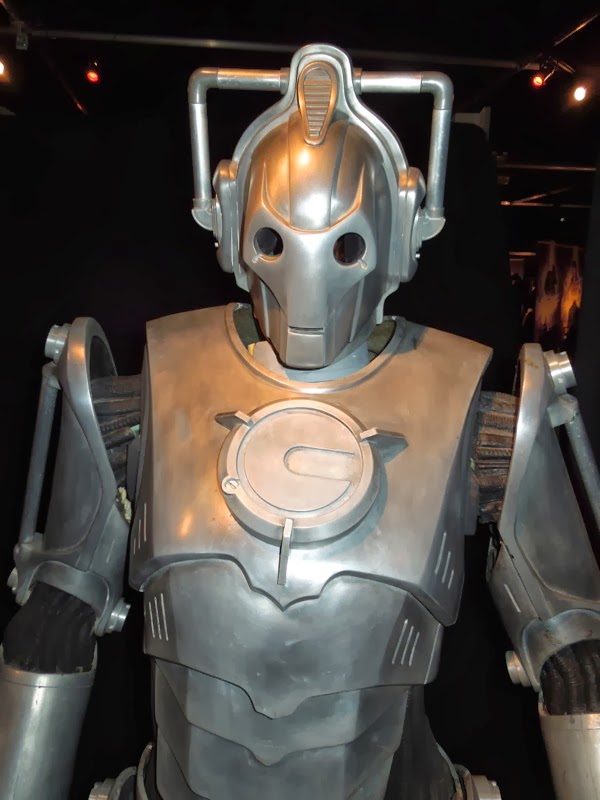 Doctor Who Cybermen upgraded across the ages... - domesticjenni