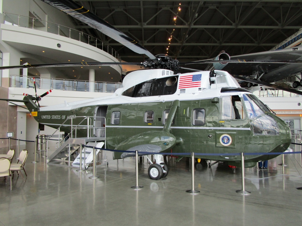 Just A Car Guy: Marine 1, now at the Reagan Library, and Army 1, at the ...