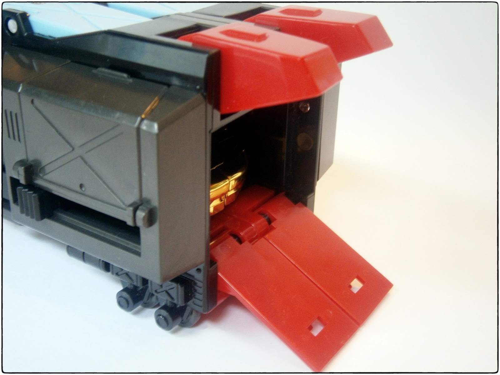 MechaGeezer's Toy Ramblings: Toy Review: The Brave of Gold Goldran DX ...