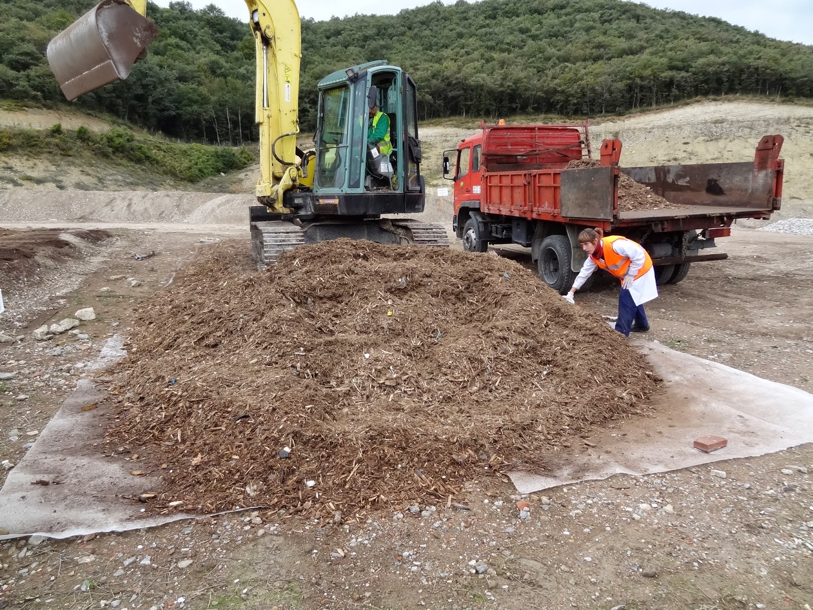 PROYECTO "TECNOSUELOS GARDELEGI": 3) ACOPIO DE MATERIALES Y PRIMER MUESTREO